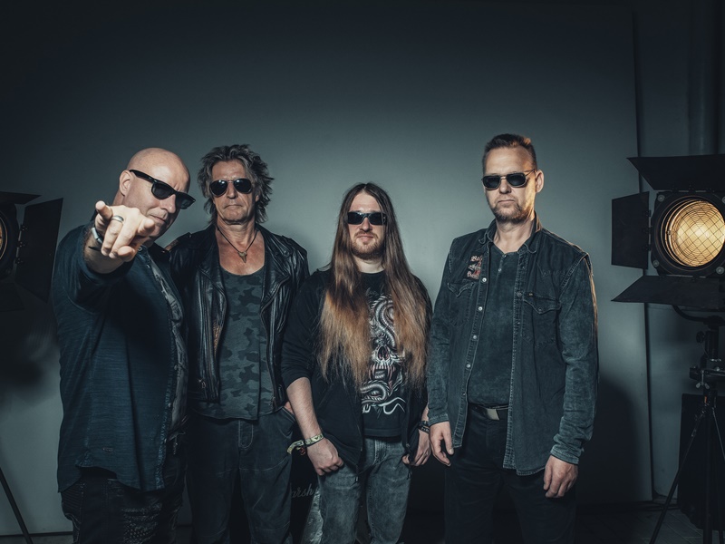 Iron Savior – Ode to the brave – Il Raglio del Mulo